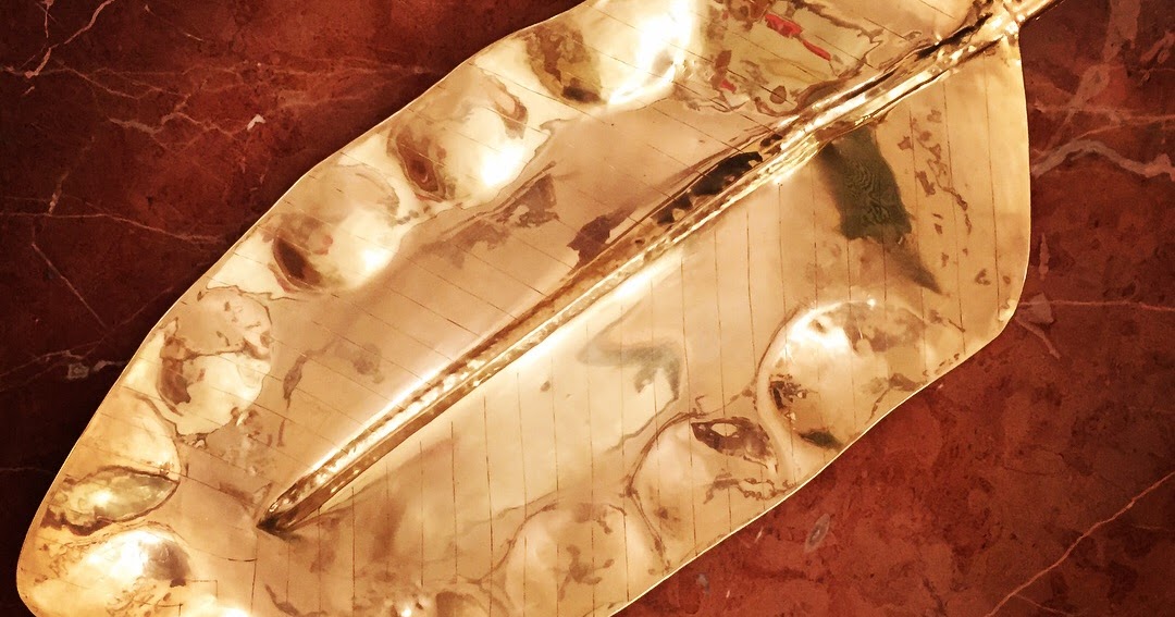 Era Antiques BRASS BANANA LEAF BEAUTY Large 1960s Solid Brass Banana Leaf Serving Tray era-antiques-brass-banana-leaf-beauty-large-1960s-solid-brass-banana-leaf-serving-tray