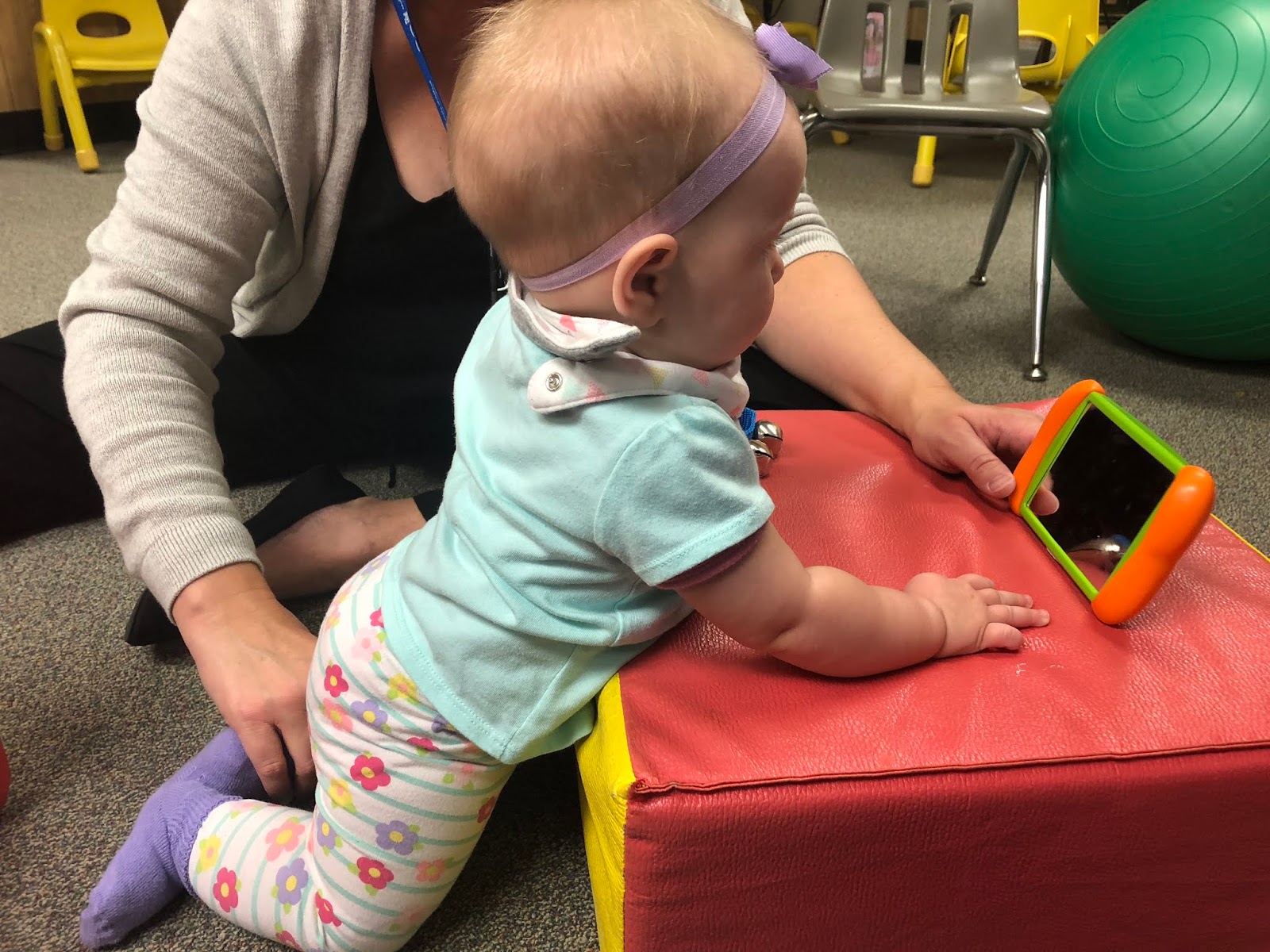 Fun with SATB2 Associated Syndrome : SATB2 7-9 Month Activities