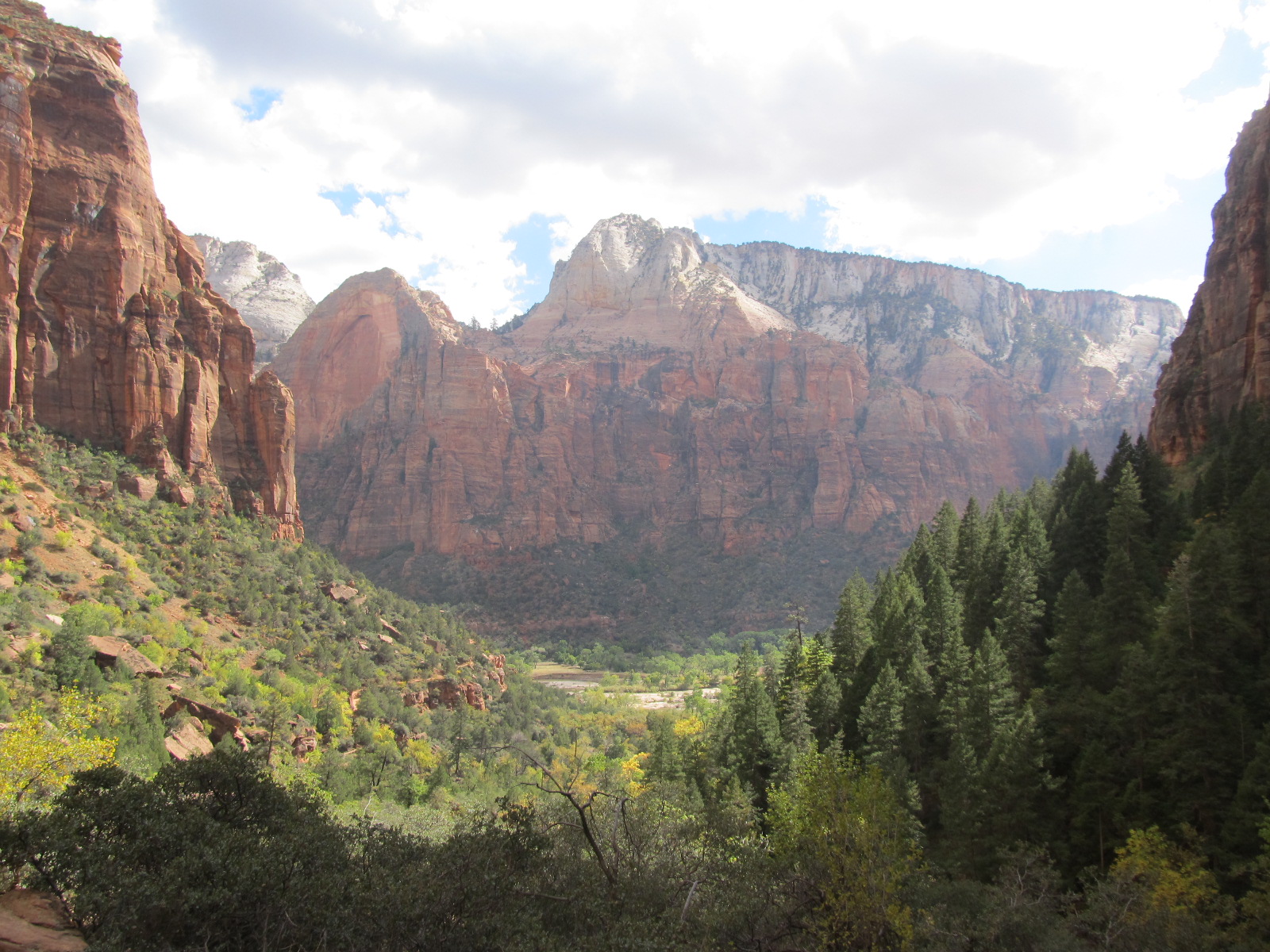 Barns Family USA Odyssey: Emerald Pools Trail hike, Zion AZ