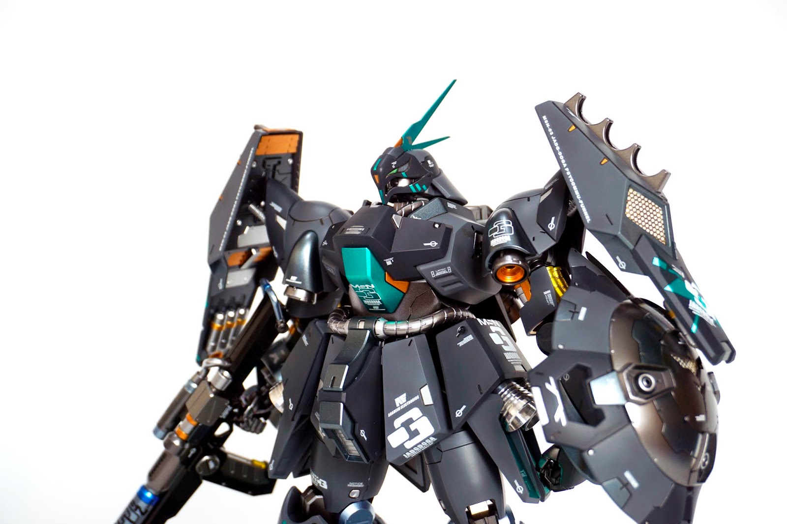 Custom Build: RE 1/100 Jadg Doga "The Owl"