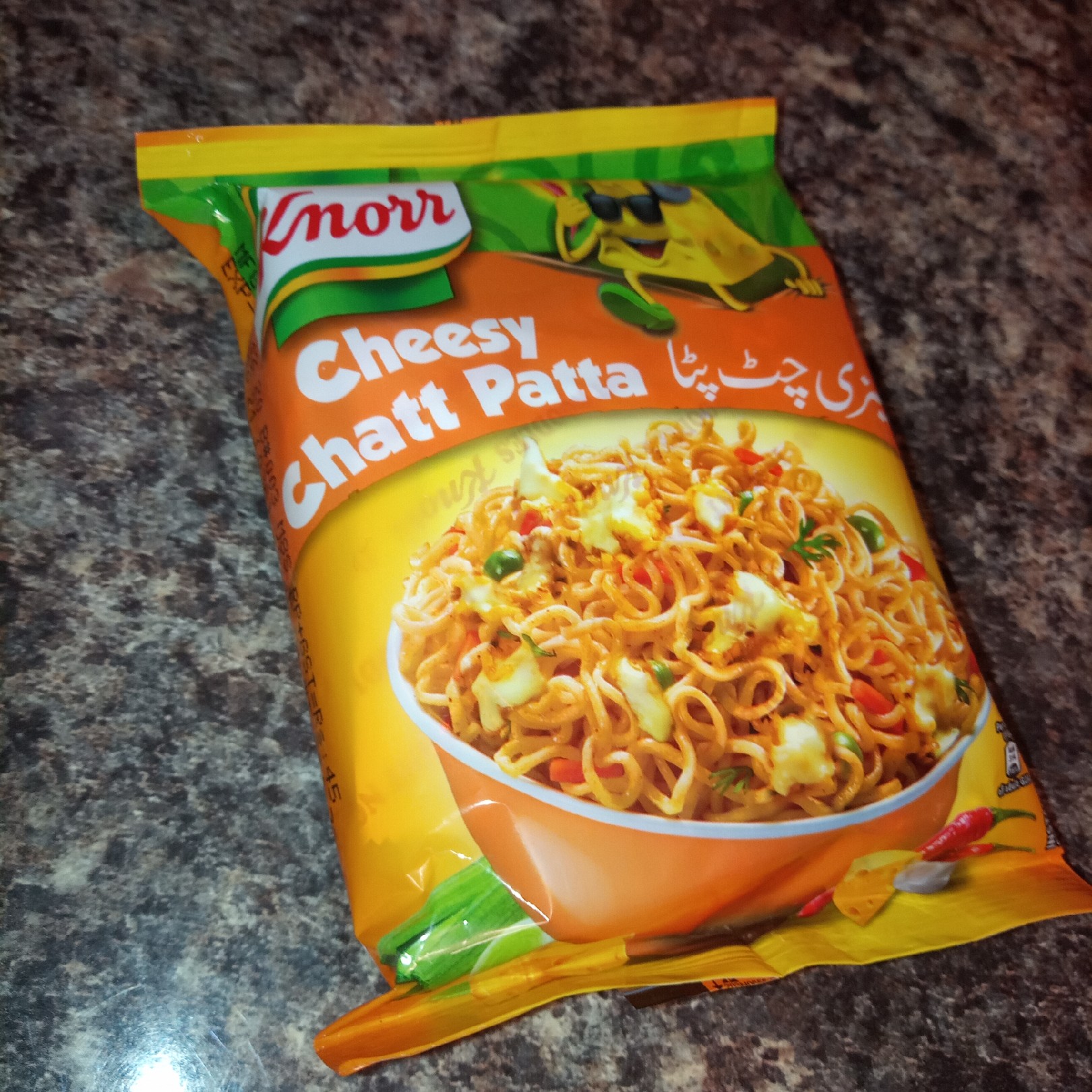 Supersupergirl's Food Reviews: Knorr Chatt Patta & Cheesy Chatt Patta ...