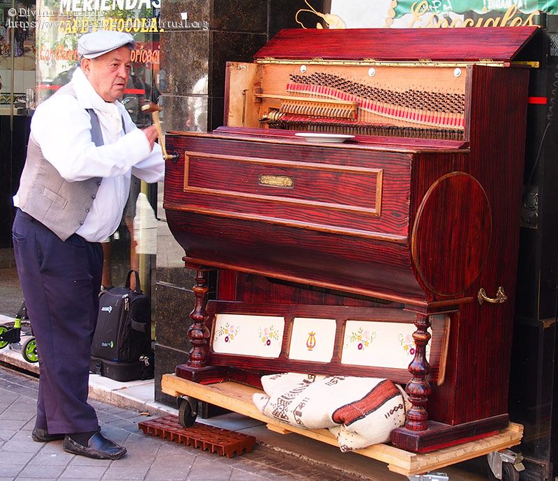 albimus: TERCERO: ¡VIVA SAN ISIDRO!