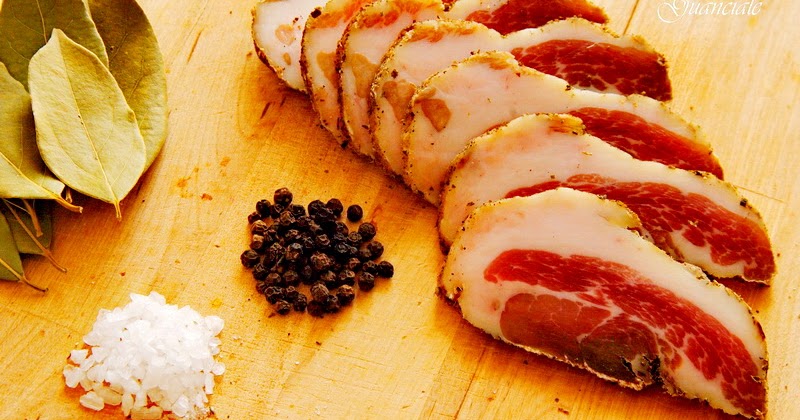 IL LABORATORIO DI MARINA: ΦΤΙΑΧΝΩ ΣΠΙΤΙΚΟ GUANCIALE // IL GUANCIALE ...