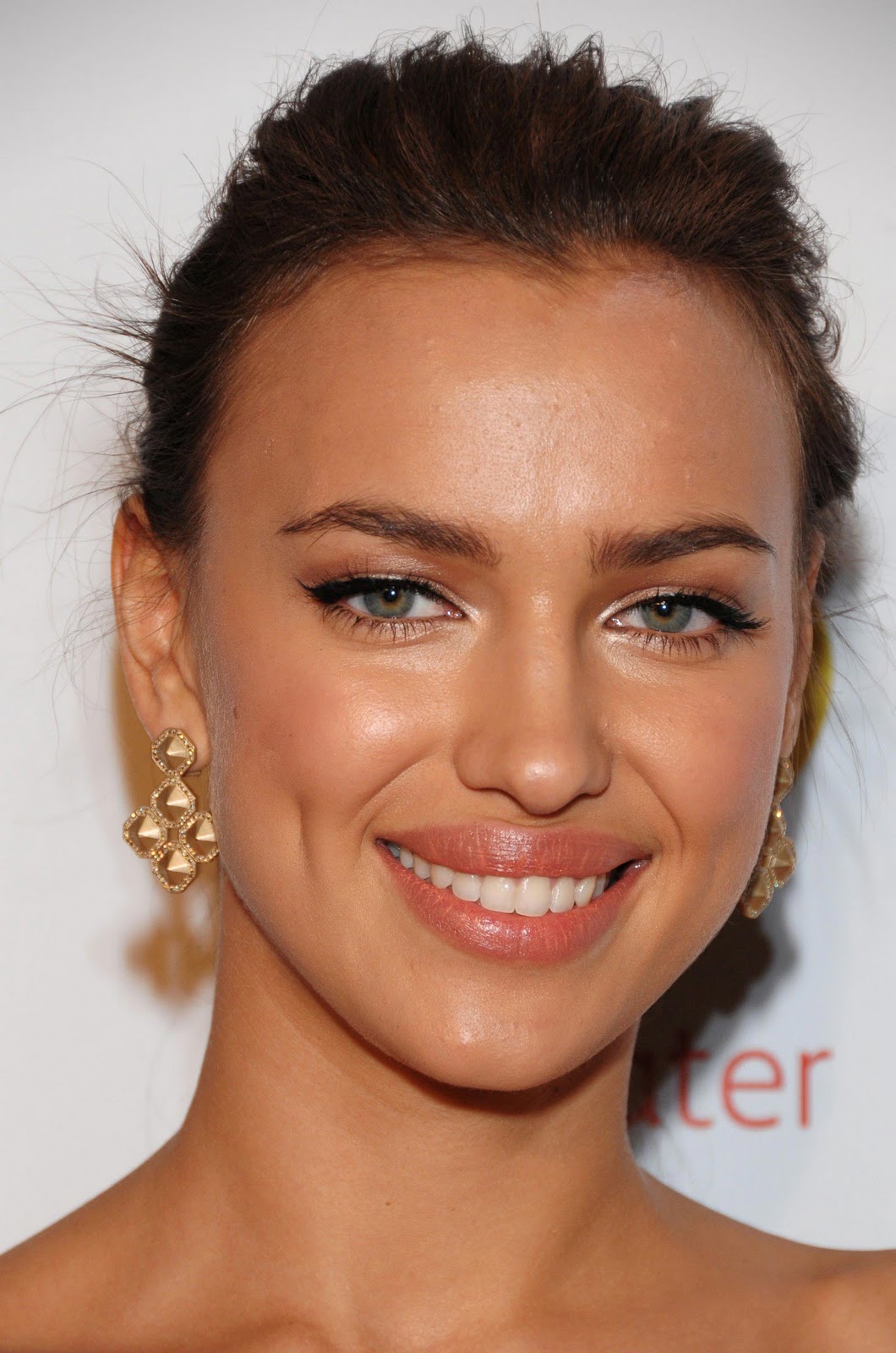 Russian Super Model Irina Shayk's Wallpapers Collection (Pack-1) - Hot ...