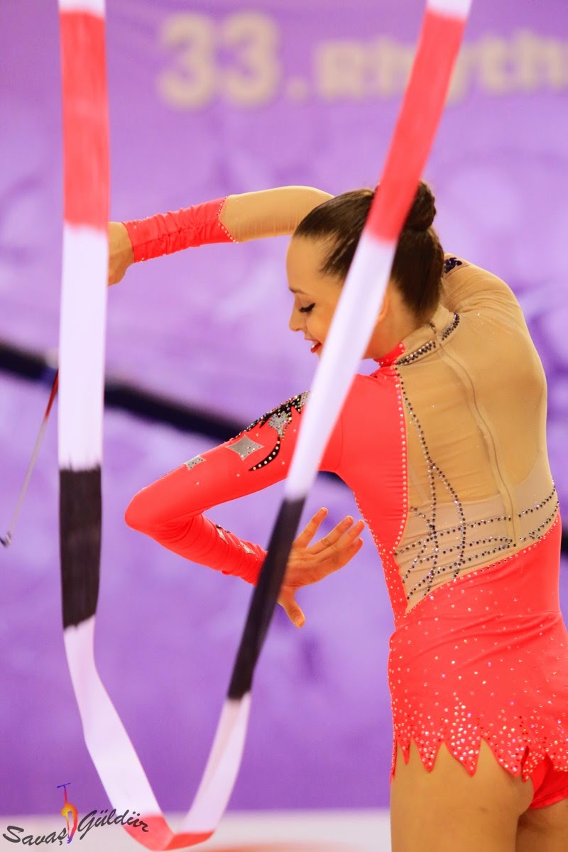 ХУДОЖЕСТВЕНА ГИМНАСТИКА И СРОДНИ СПОРТОВЕ • Виж темата Радина Филипова