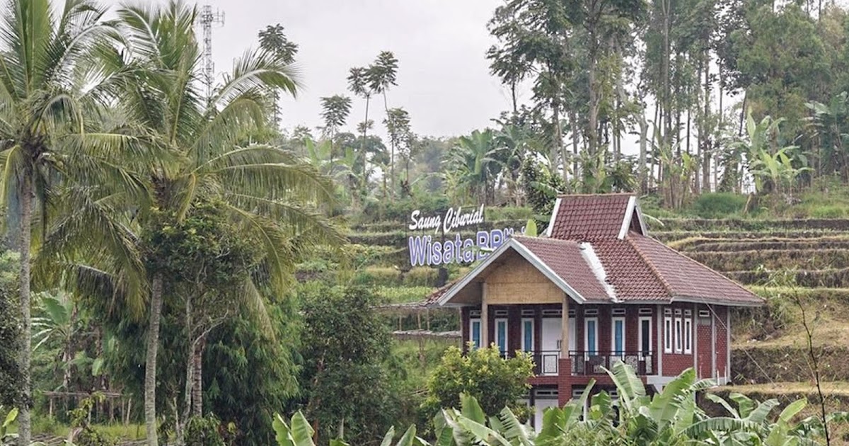 Lebih Dekat Mengenal Profil Desa Wisata Saung Ciburial Garut