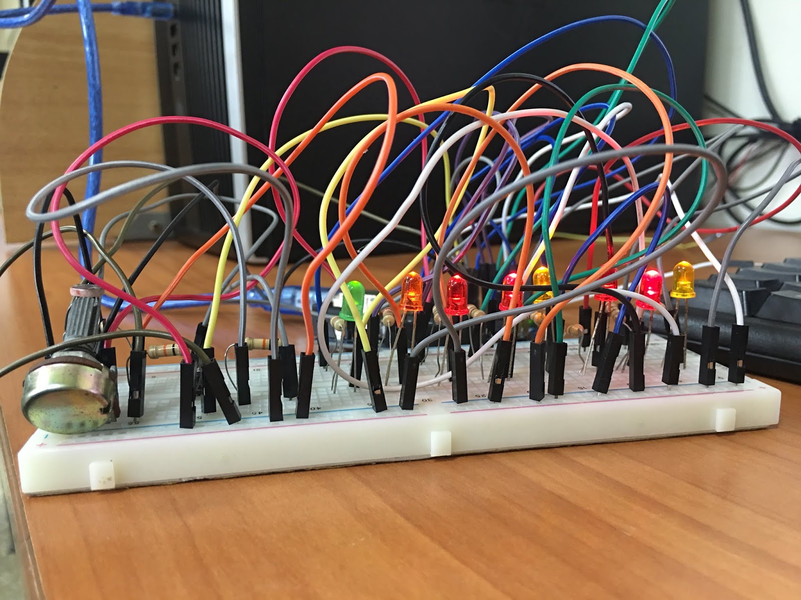 Mini Proyecto: Controlando Luces con Arduino