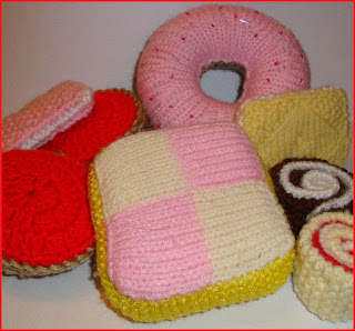 Sooz In The Shed...: Knitted Sweet Treats