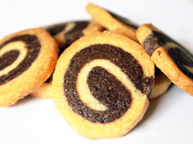 BISCOTTI BICOLORE ~ LeCodette