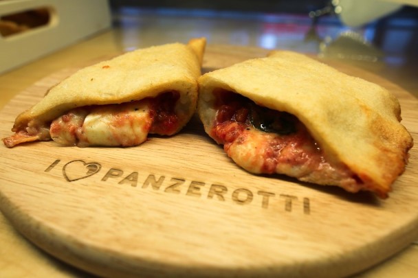 El Gourmet Urbano: #PANADERIA #COMIDAITALIANA 🫓 | Panzerotto (calzone ...