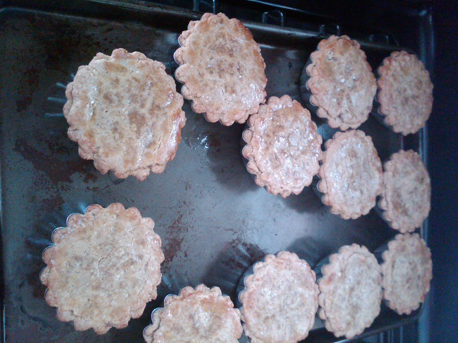 Cake 30: Week 27, February 21, 2011: Pusties