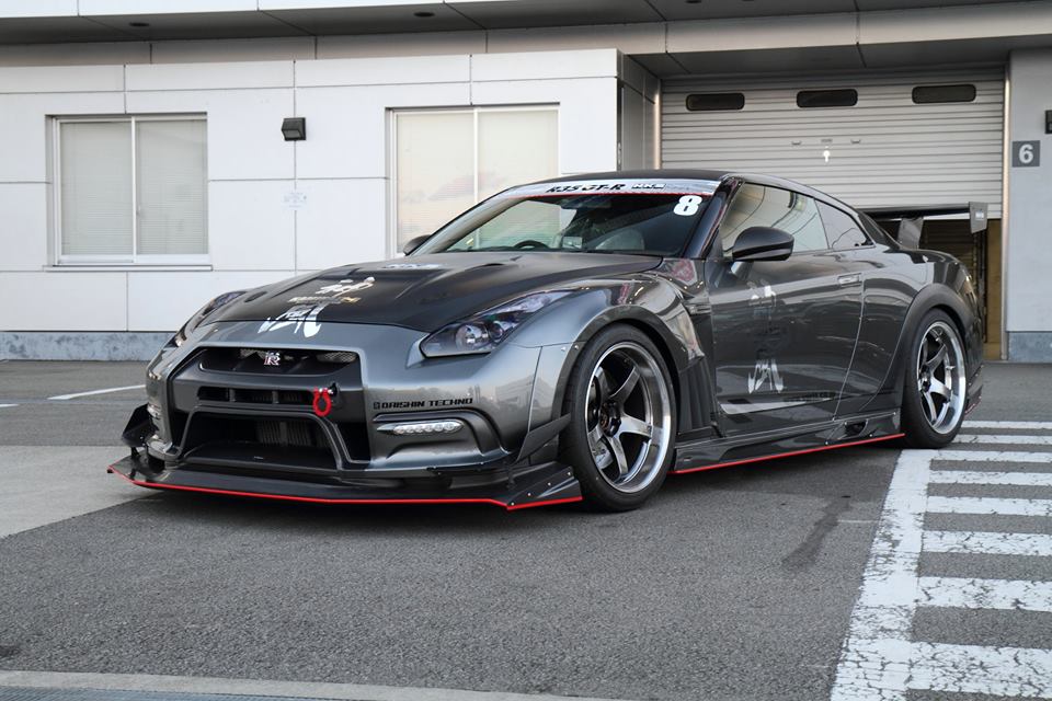 JDMphasis: Kamikaze R35...