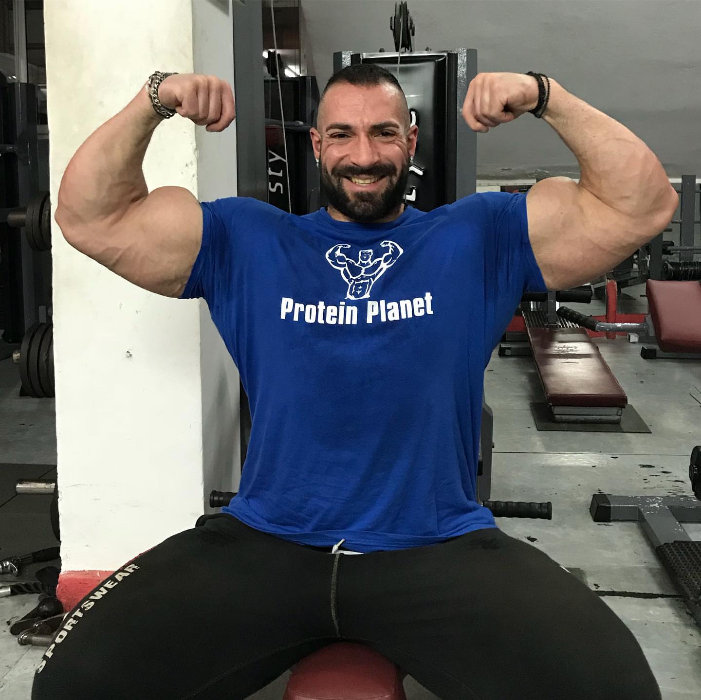 Muscle Lover: Greek Super-Heavyweight bodybuilder Alexis Moisidis (2)