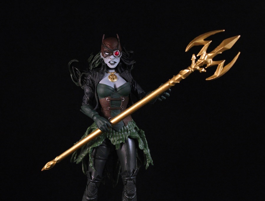 She's Fantastic: Batman Earth 11 - THE DROWNED!