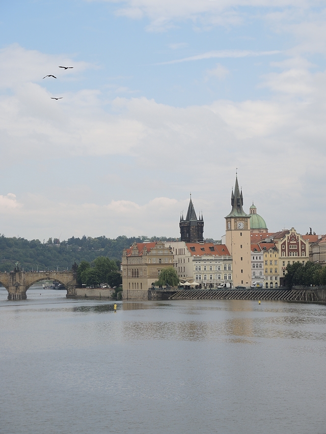 Moois van ' M(i)e': Praag: aan de rivier