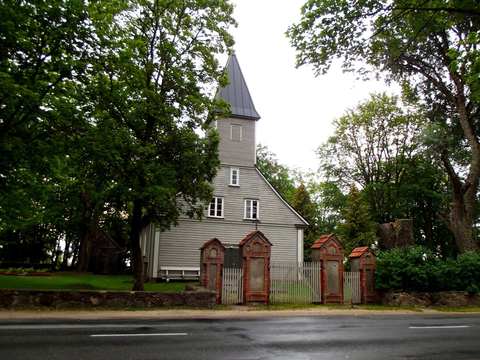 Latvijas muižas un pilis un citas interesantas vietas: Engures luterāņu ...