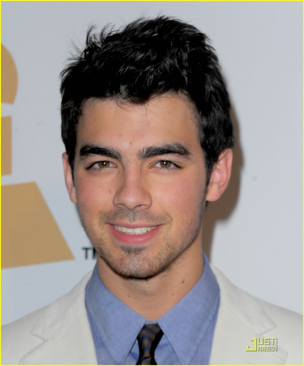 Jonas Brothers Brasil: Biografia