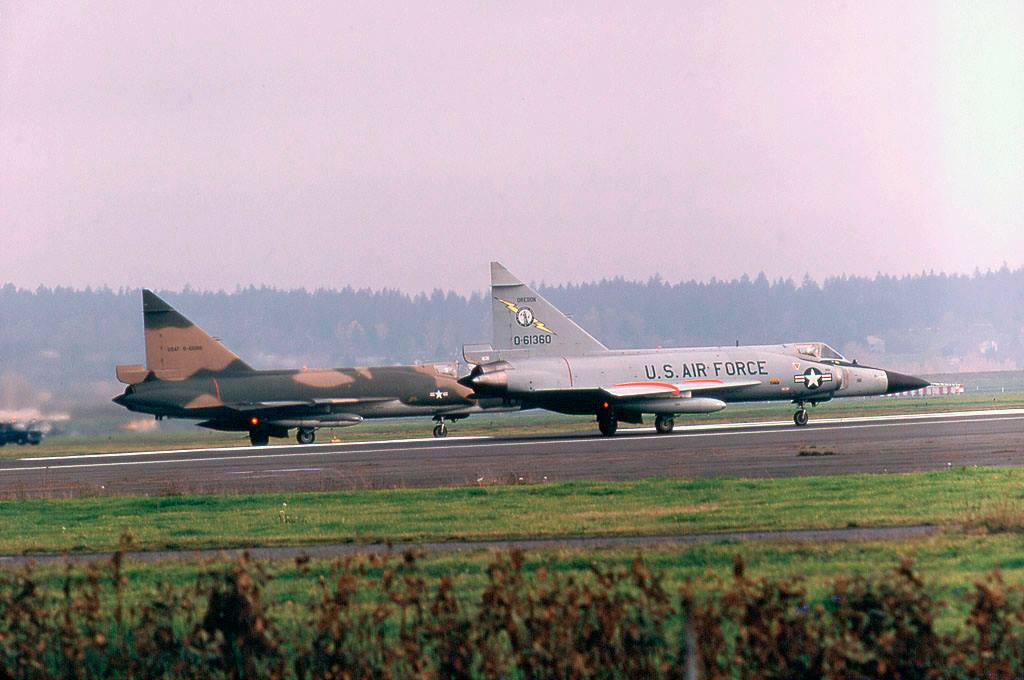 Oldsarges Aircraft Model blog: More F-102 Photos