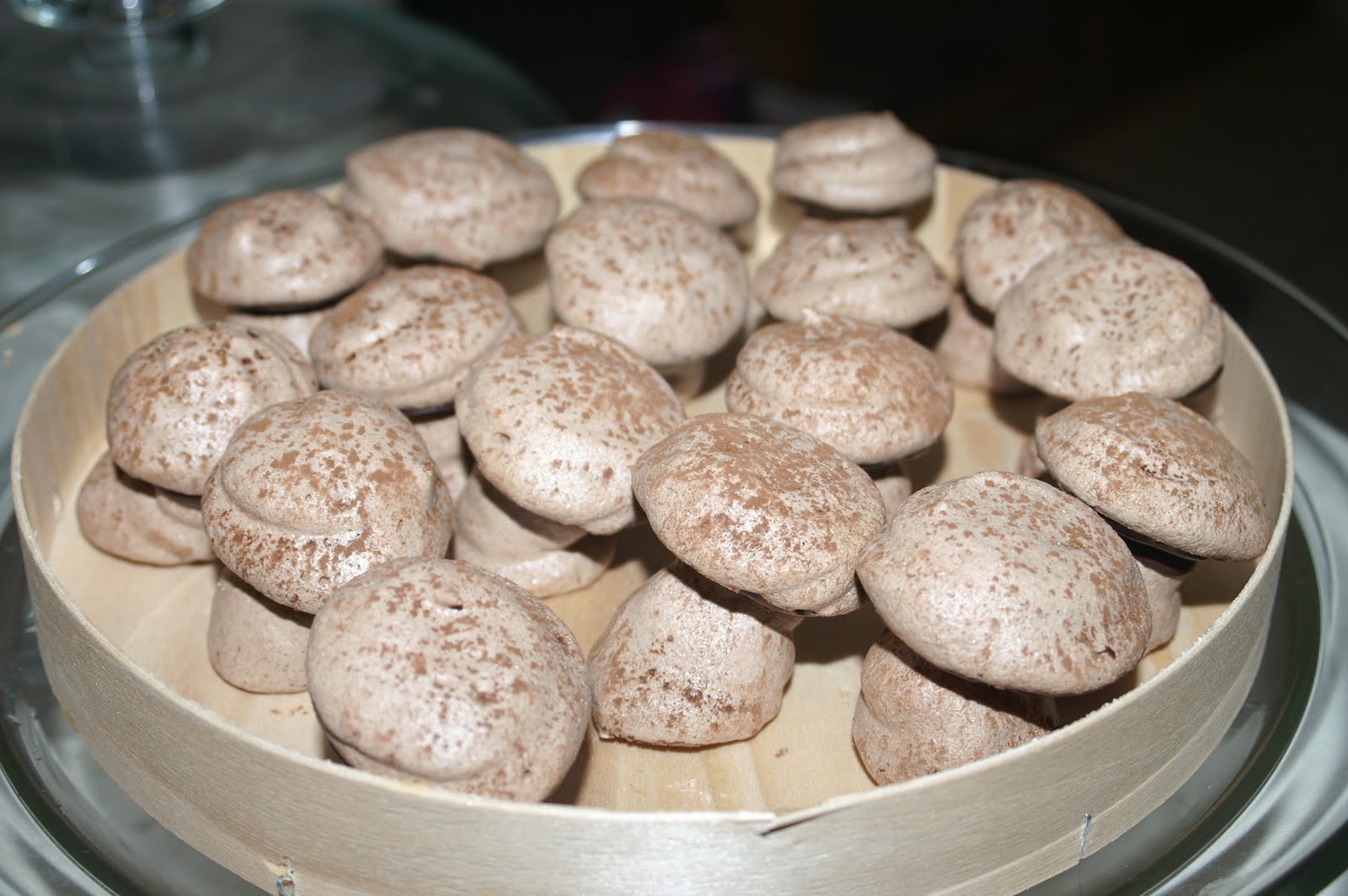 Sweet On Parties { BAKE CREATE CELEBRATE }: Meringues, Macaroons and ...