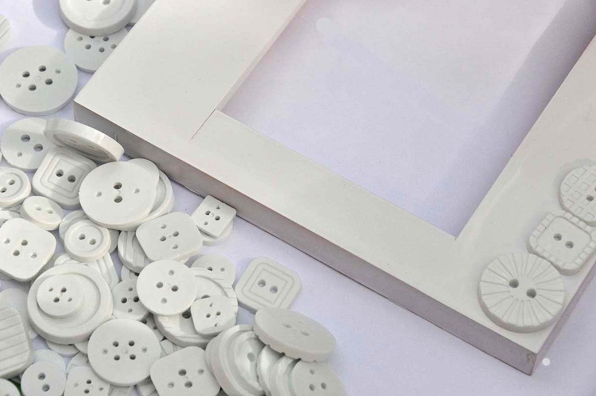 Aesthetic Nest: Crafting: White Button Frame (Tutorial)