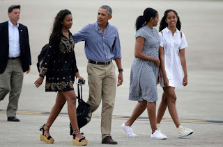 Sasha Obama posing for prom night
