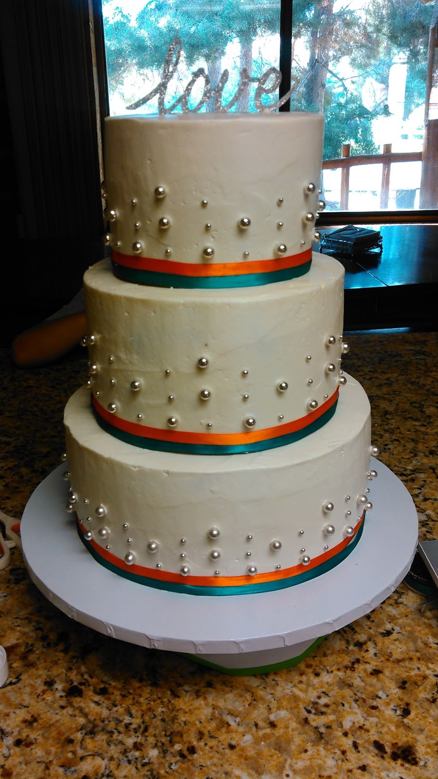 Fuzzy Cakes: Wedding cakes