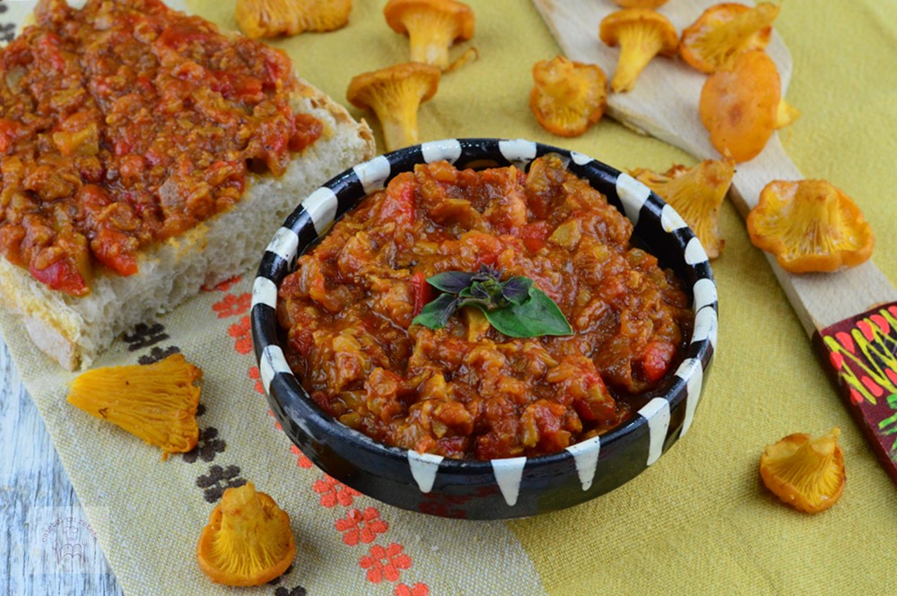 Zacusca de ciuperci - CAIETUL CU RETETE