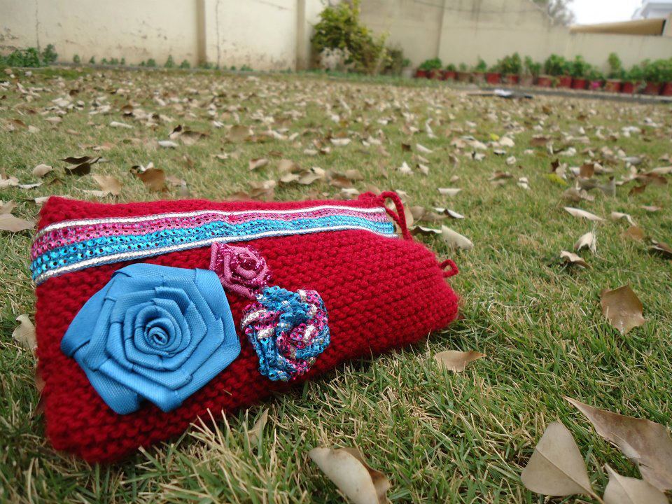 Beautiful Mobile Pouches for Girls