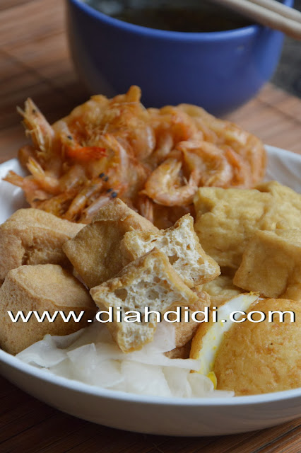 Diah Didi's Kitchen: Tahu Pong Kuah Khas Semarang