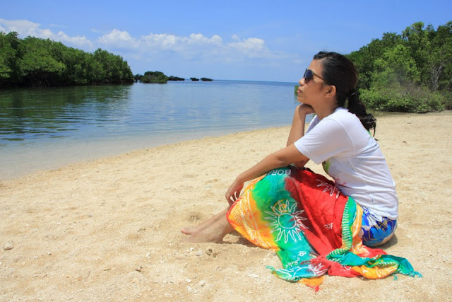 She is sassy: The Simara Island New Attraction: Footbridge