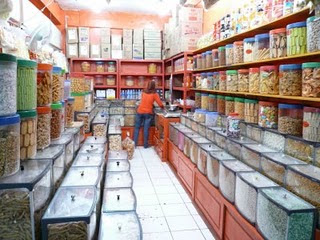 " ANEKA " SNACK: DISPLAY TOKO KUE KERING