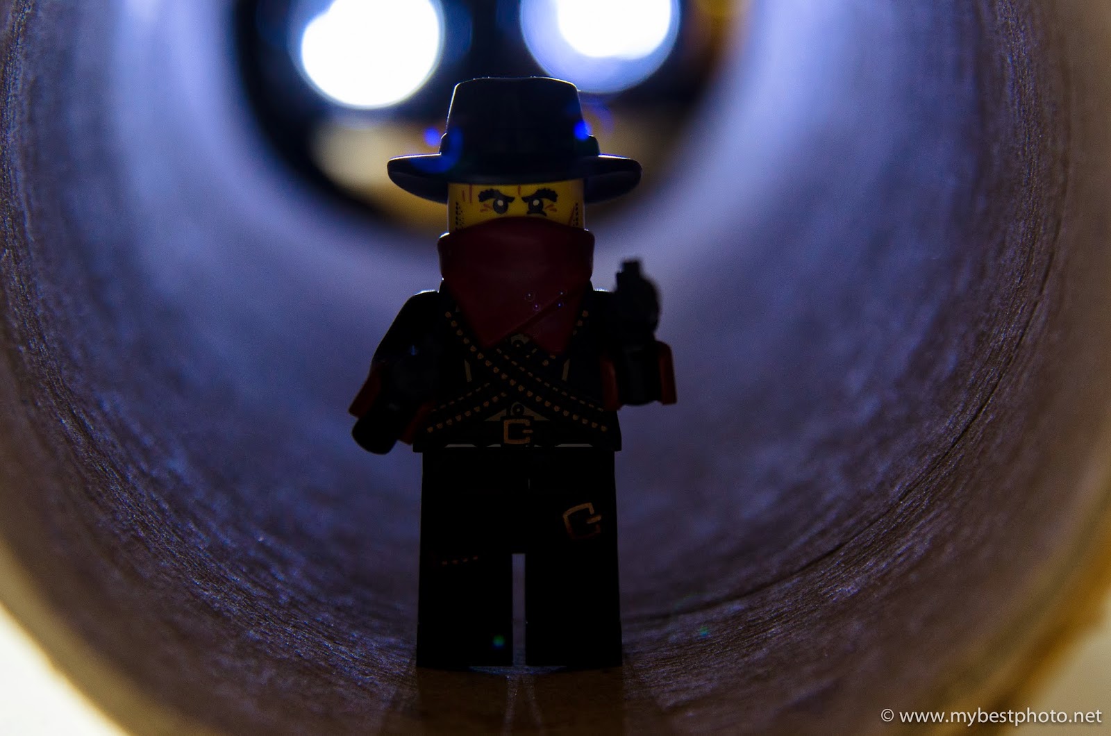 Lego Minifigures in the Wild: Lego Minifigure Series 6 Bandit - Wallpaper