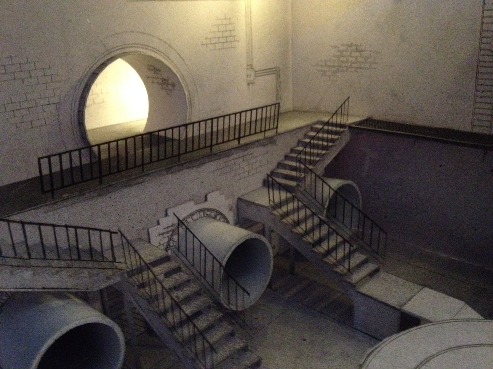 Daniel Gubba - Set and Props.: Design for Film - Batman: The Riddler's Lair