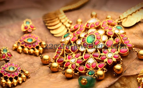 Antique Pendant by Nac - Jewellery Designs