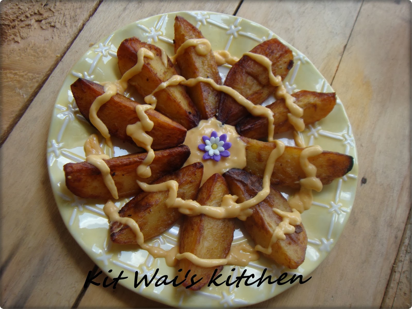 Kit Wai's kitchen : 起司马铃薯 ~ Home made cheesy potato wedges