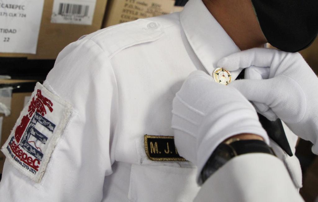 El Mexiquense Hoy En Ecatepec Entrega Uniformes De Alta Calidad Y