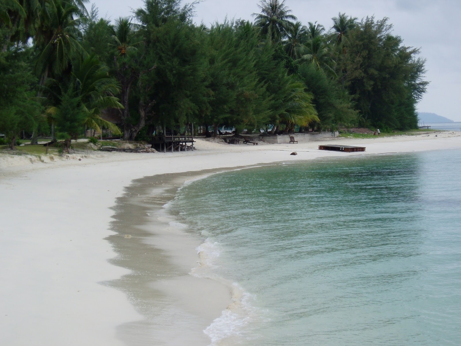 FREELITTLEBRAIN: Pulau Besar-Calm & Stunning Natural Beautiful Paradise ...