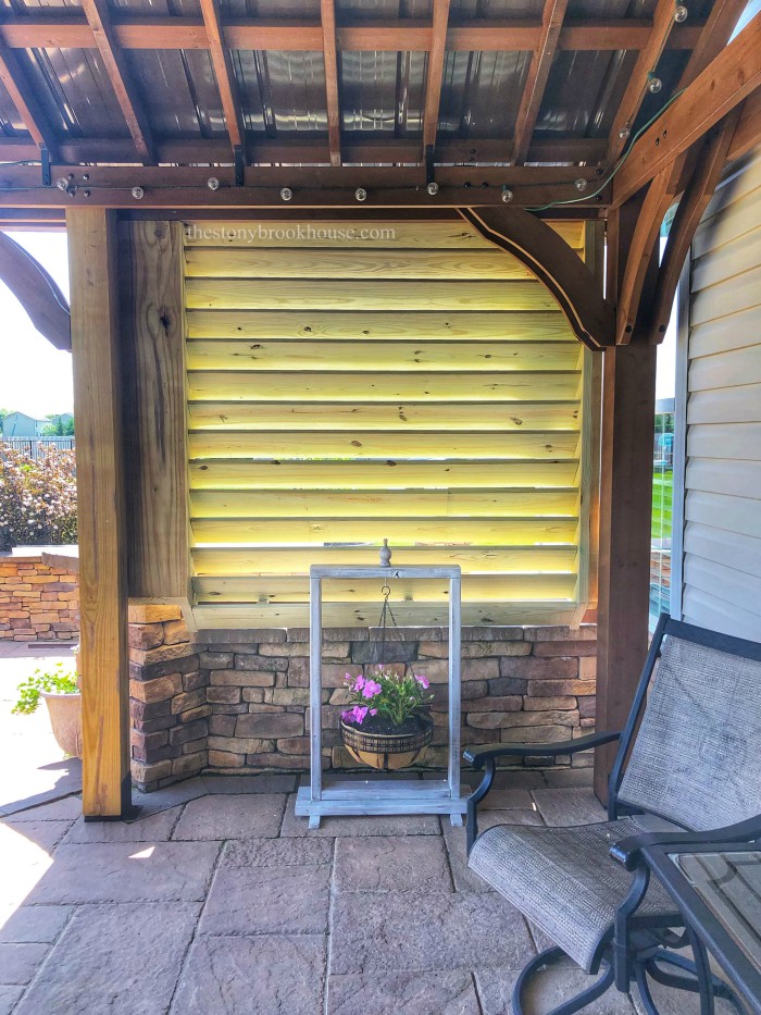 How To Build A Privacy Screen | The Stonybrook House