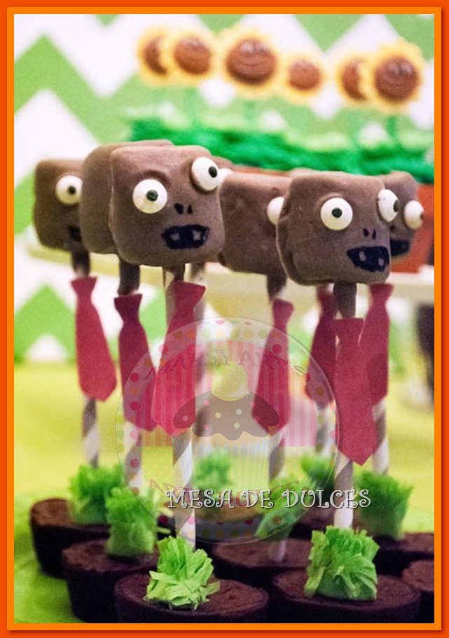 ARTE DULCE: MESA DE DULCES PLANTAS VS ZOMBIES