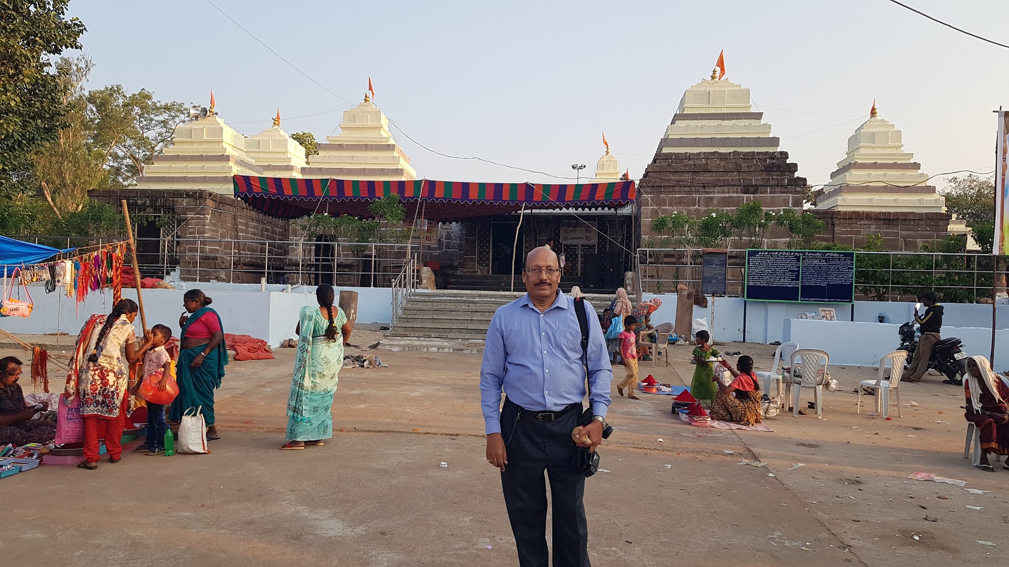 Raghu's column!: Sri Lalitha Someshwara Swamy Temple, Somasila.