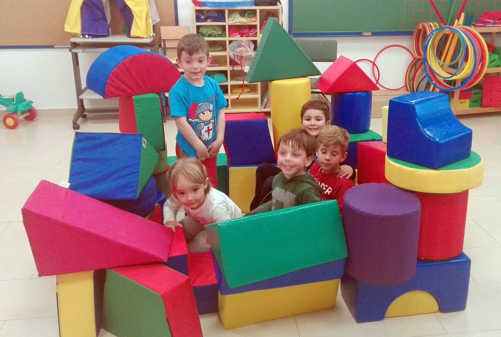 Actividades Extraescolares y Ludotecas de Ciempies: Inventando juegos.