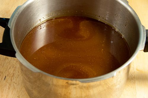 Things wot I Made Then Ate: Dark chicken broth