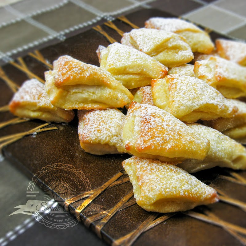 Twarogowe rożki - Świat Ciasta