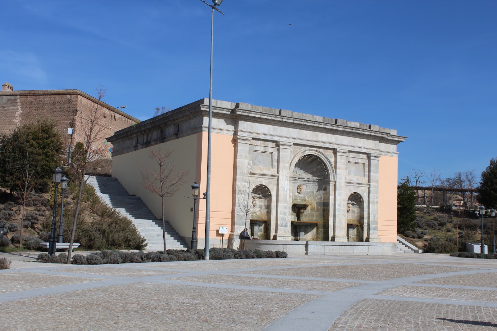 Exterior The Town Boadilla Del Monte