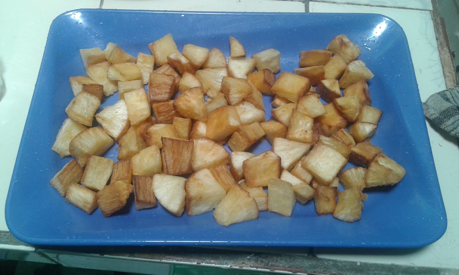 HOW TO MAKE CHEESE CASSAVA