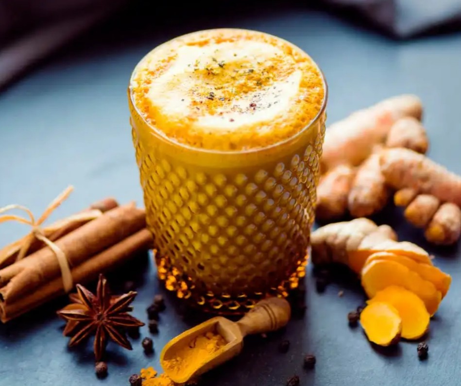 Sexta Feira – 12:00 – Aprenda a fazer shot antioxidante de cúrcuma que ...