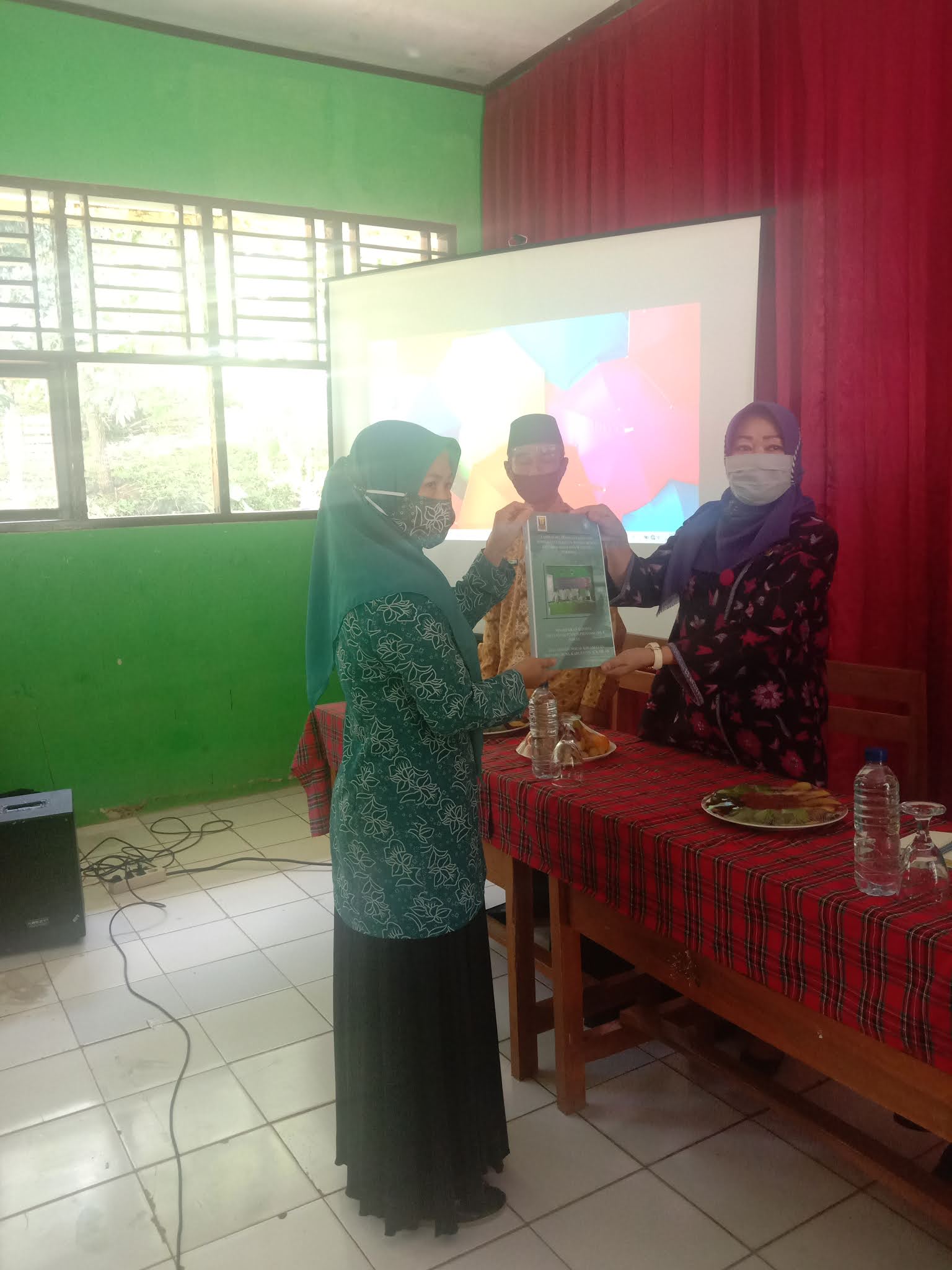 Evaluasi Program Terpadu Peningkatan Peranan Wanita Menuju Keluarga