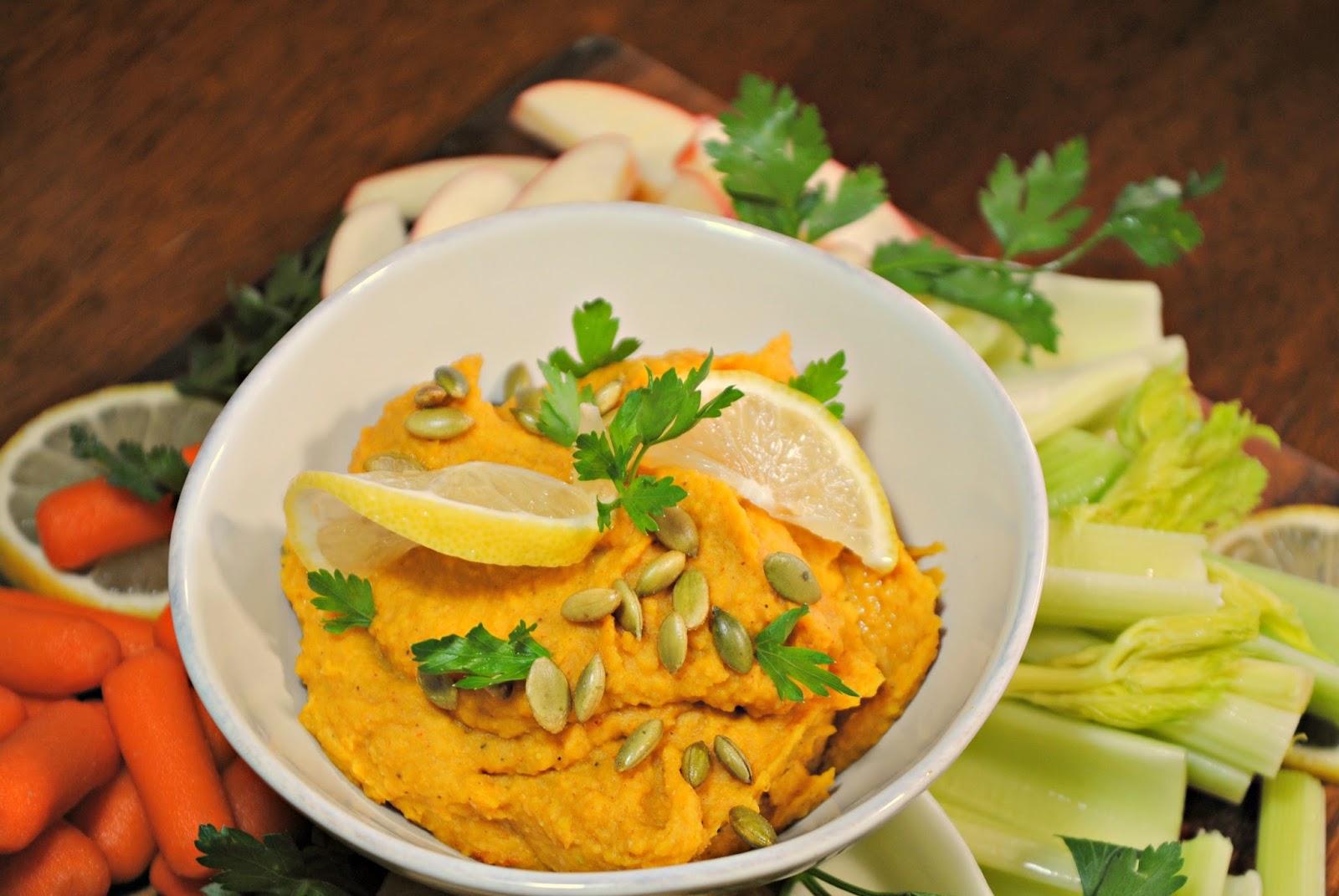 GourmetGents: Autumnal Appetite (Winter squash hummus, Baharat)