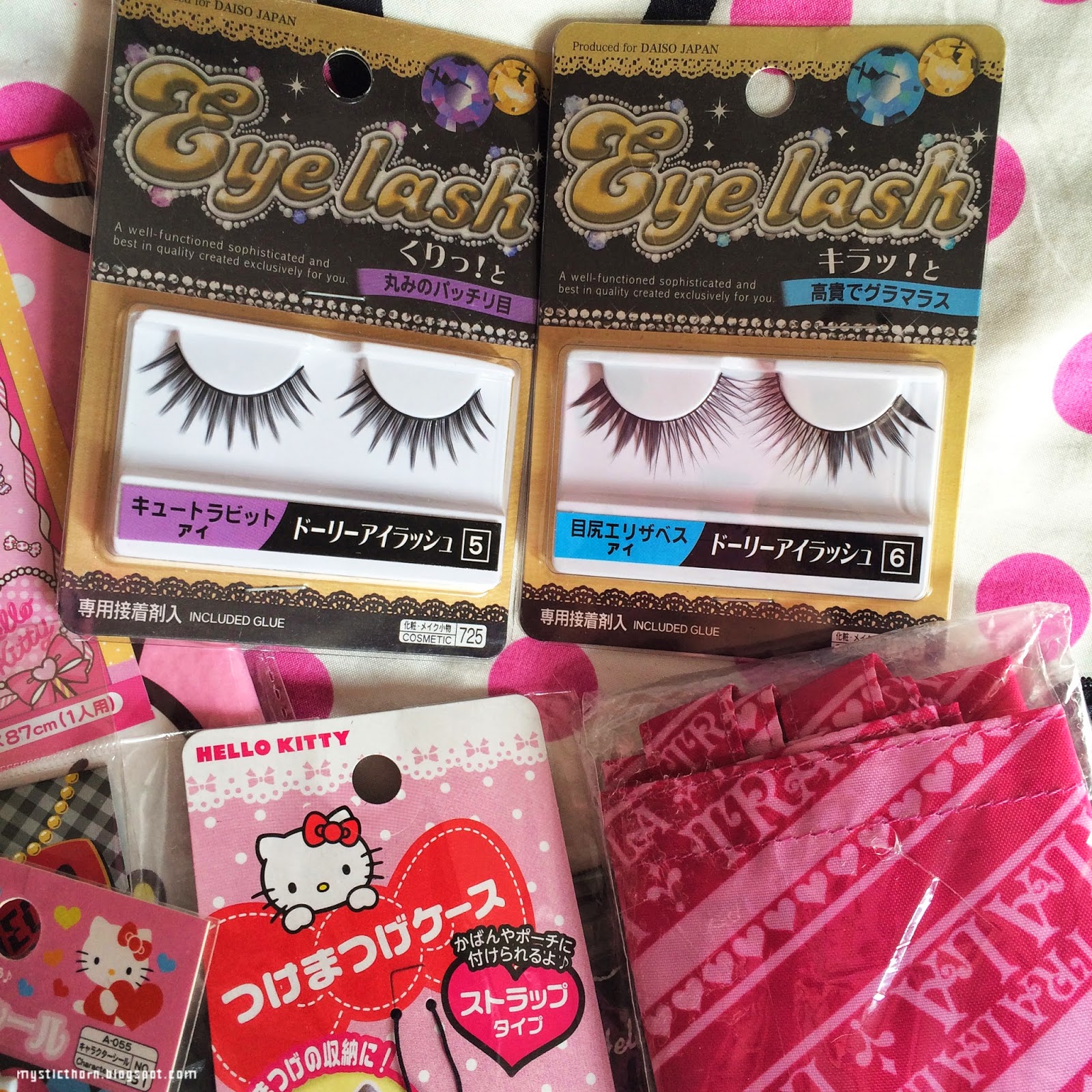 Sponsored Review: Kawaii Gyaru Shop - Hello Lizzie Bee