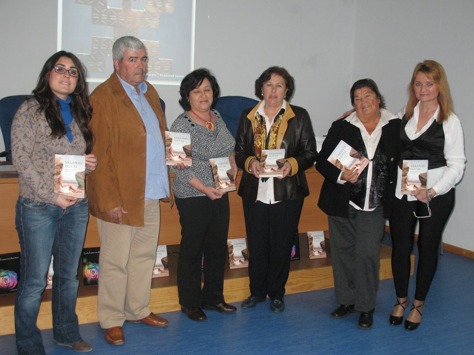 Lola González del Castillo: Presentación "Sábanas Rotas" Dos Hermanas